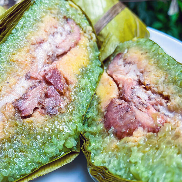 Vietnamese Square Sticky Rice Cake (Bánh Chưng)