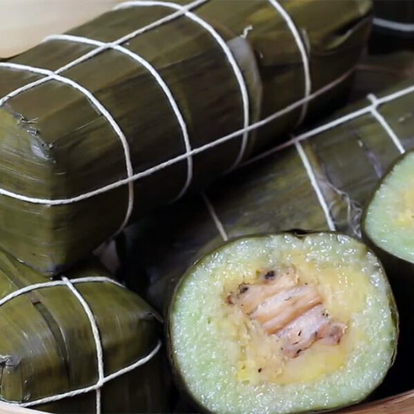 Vietnamese Square Sticky Rice Cake (Bánh Chưng)