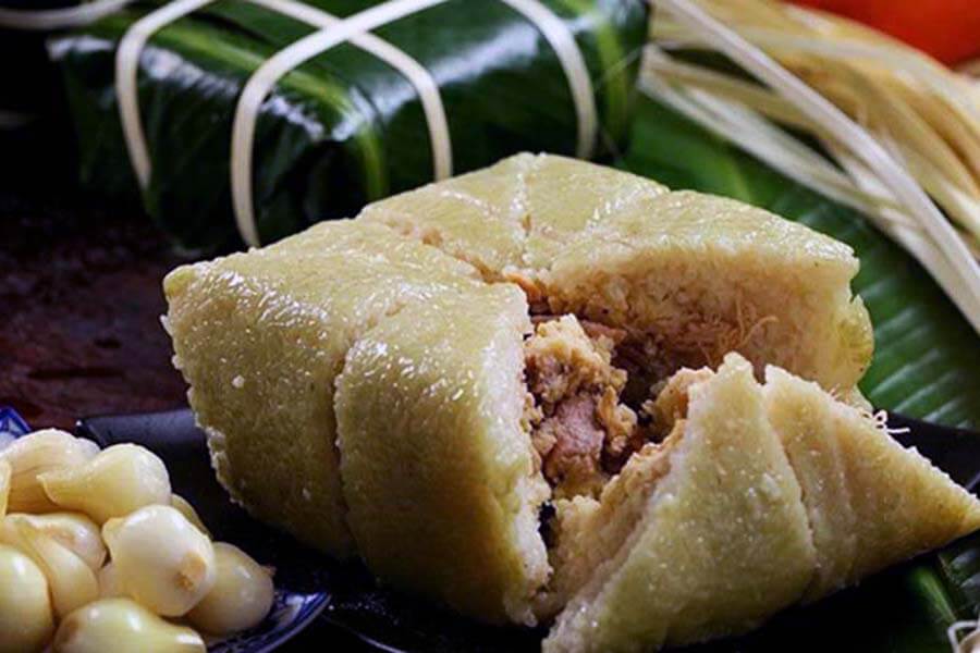 Vietnamese Square Sticky Rice Cake (Bánh Chưng)