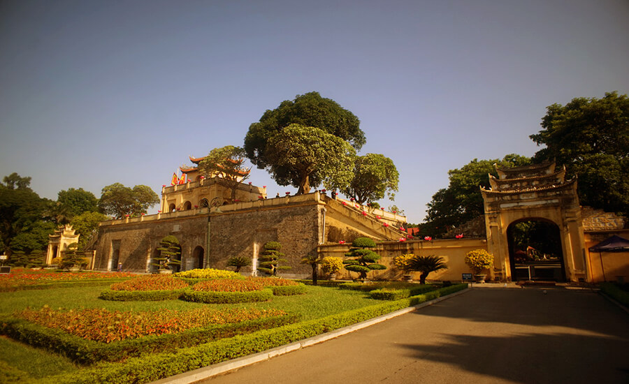 Main Gate - Historical witnesses in Thang Long Imperial Citadel