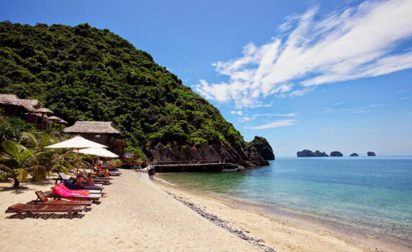 Monkey Island, Cat Ba - A famous tourist sport in Da Nang