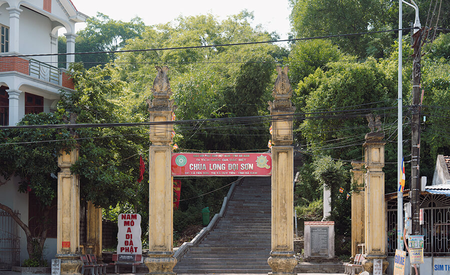 Long Doi Pagoda - Famous spiritual tourist destination in Ha Nam